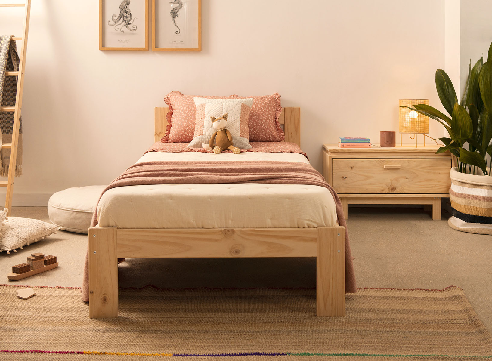 Camas individuais económicas de madeira | LUFE